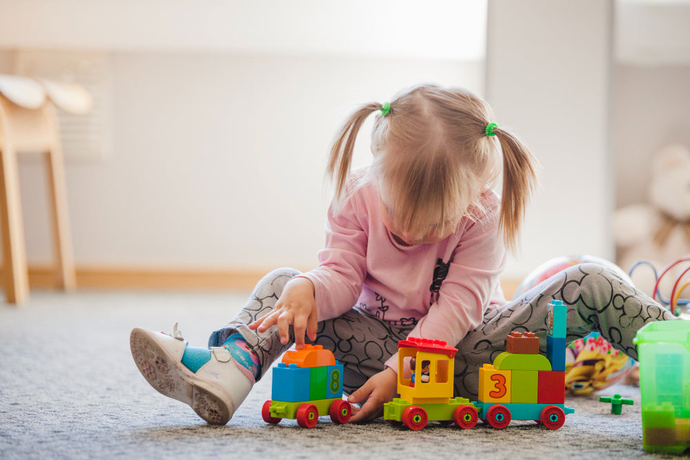 The Great Toy Showdown: Wooden Toys vs. Plastic Toys – Woodemon